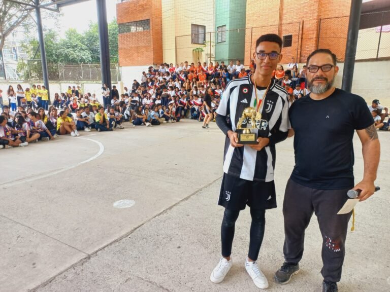 Clausura y premiación de juegos Interclases 2024 estuvo llena de ...